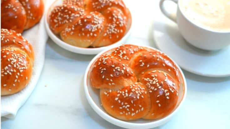 Easy kaiser roll recipe : Homemade Kaiser Burger Bun | MerryBoosters