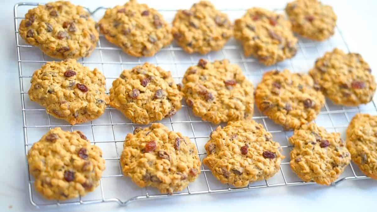 Soft and Chewy, Maple Oatmeal Cookies Recipe | MerryBoosters