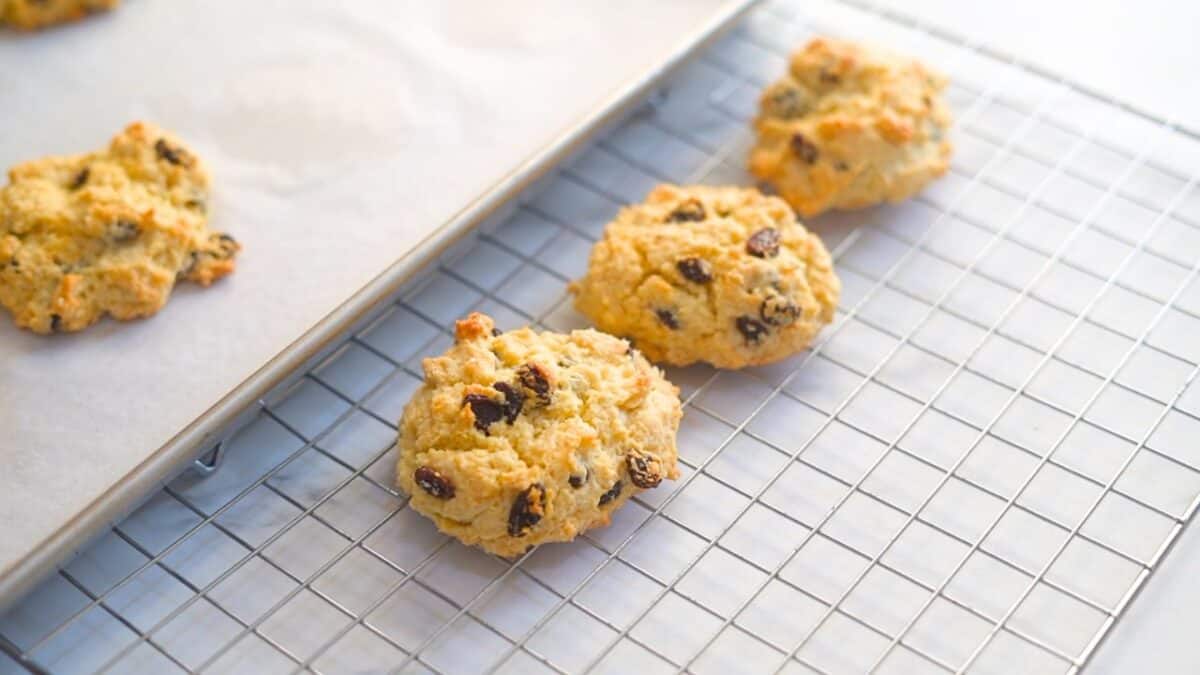 Easy Rock Buns Recipe(Easy Rock Cakes) | MerryBoosters
