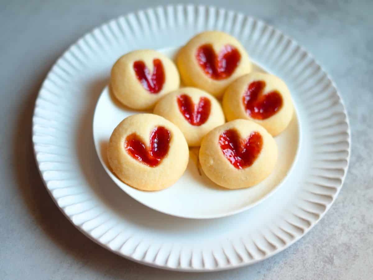 Easy Jam Heart Cookie Recipe. Just 4 ingredients! | MerryBoosters